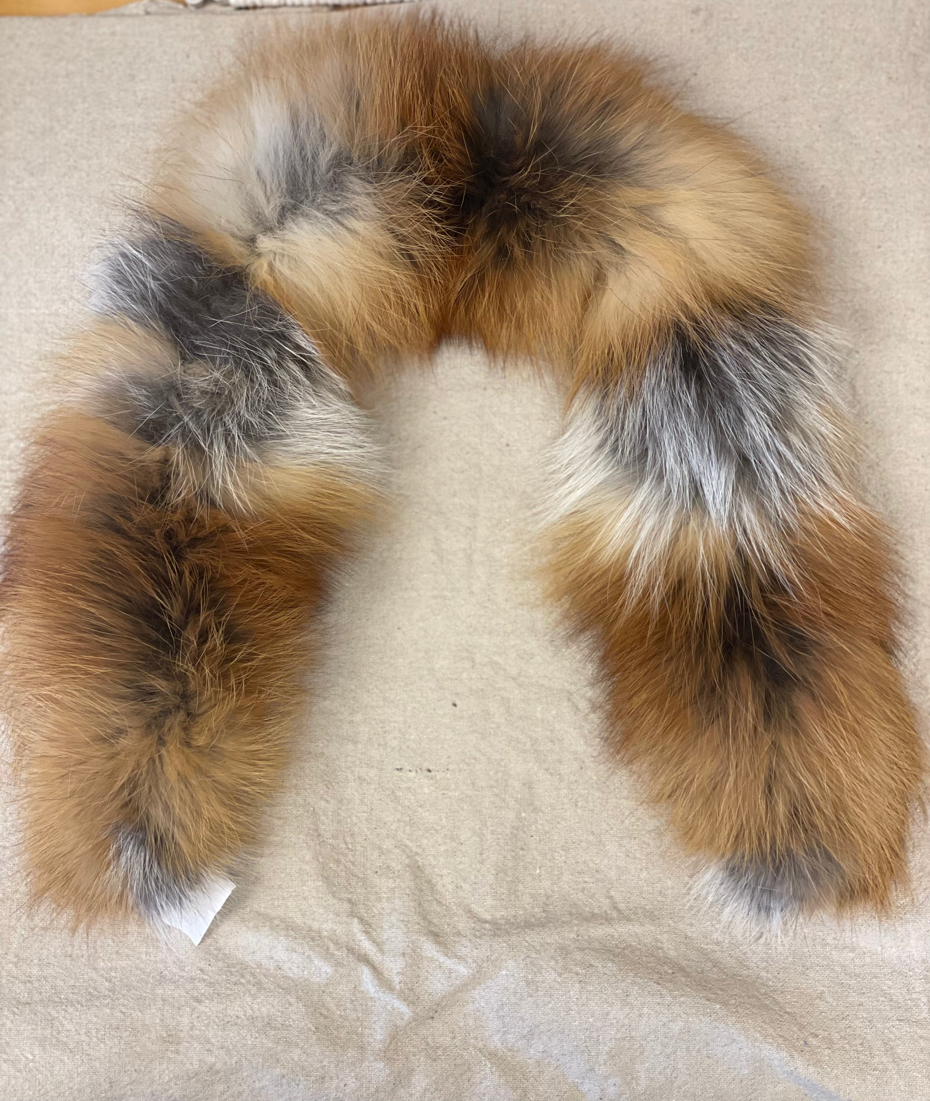 Pelskrage med glidelås – Mont.Li